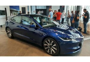 Tesla Rolls Out Adaptive Headlights for Model 3 in Europe - Gear Musk