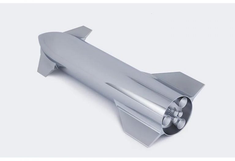 SpaceX has released a 1:150 Scale Starship and Super Heavy Chrome model ...