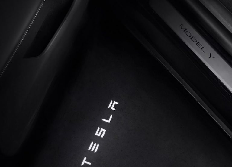 Tesla Launches Stylish Puddle Lights for Model 3/Y, North America for ...