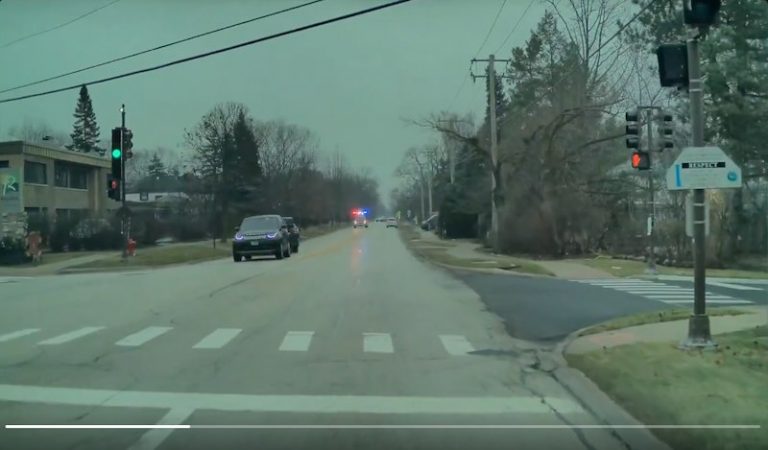 Tesla FSD Masters Emergency Vehicle Detection: V13.4 to Feature Audio ...
